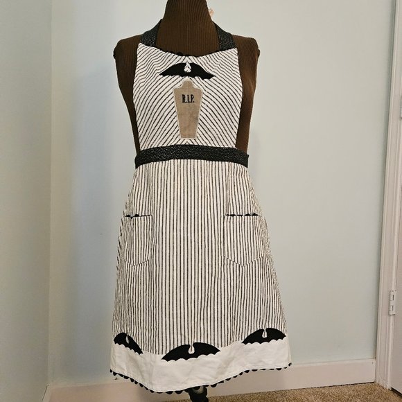 NA | Holiday | 0 Cotton Halloween Rip Full Apron | Poshmark
